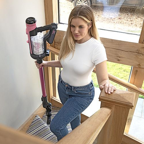 שואב אבק אלחוטי מבית הנרי HENRY דגם 915028 HETTY QUICK PINK | X-PRESS