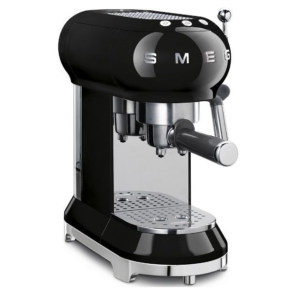 מכונת קפה מבית SMEG סמג דגם ECF01 | X-PRESS